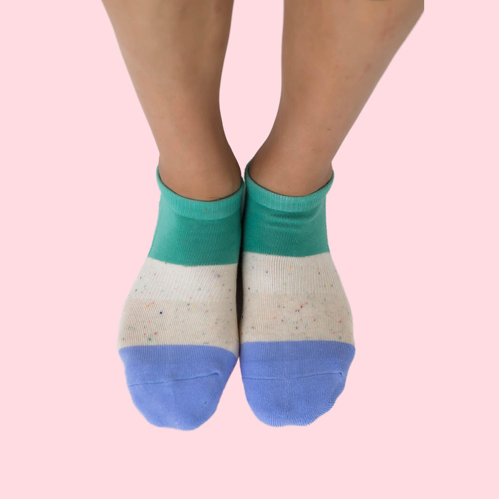 Neapolitan Ankle Grippy Socks